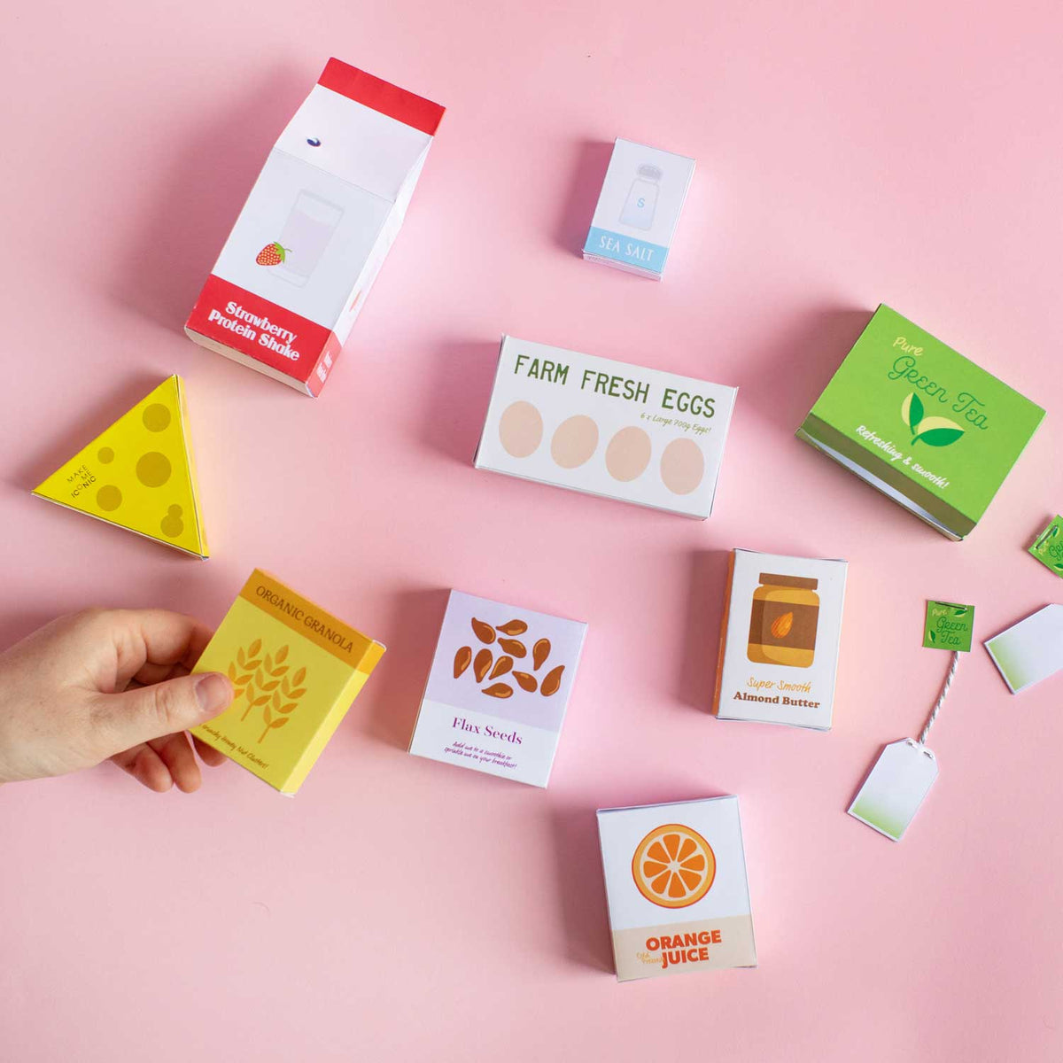 Craft Time! Cardboard Food Boxes to extend their play! 🍳 | makemeiconic