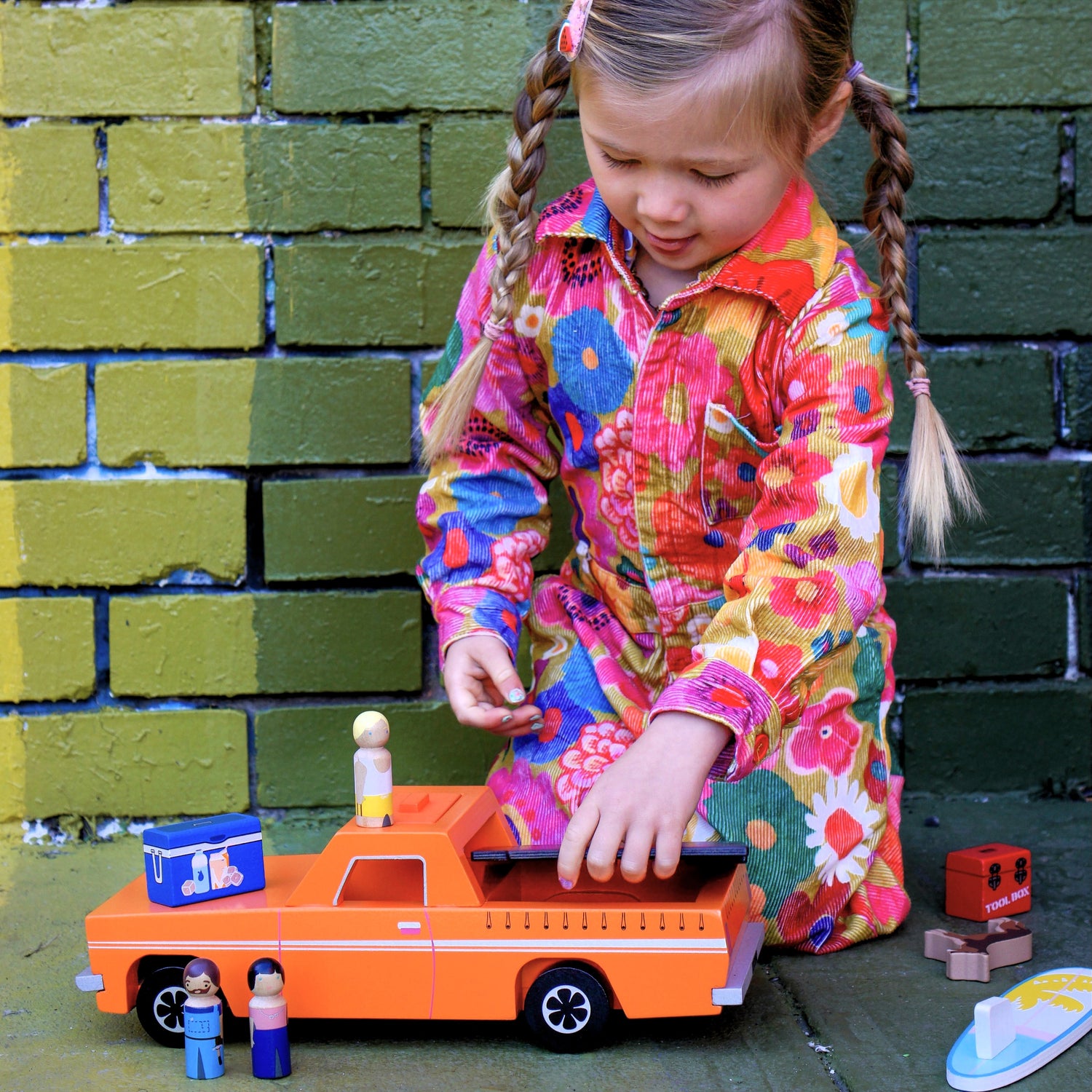 ICONIC WOODEN TOY - AUSTRALIAN UTE | makemeiconic